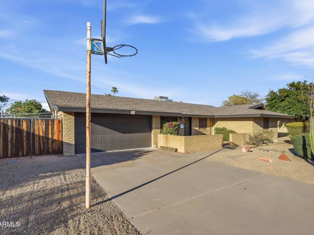3830 E Shangri La Rd, Phoenix, AZ 85028 | Compass