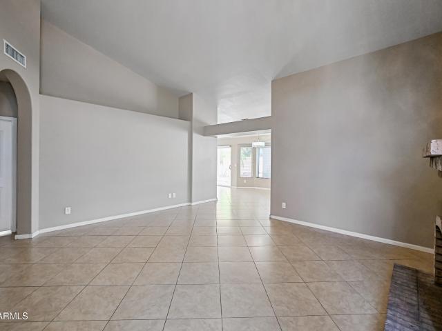3830 E Tanglewood Drive
