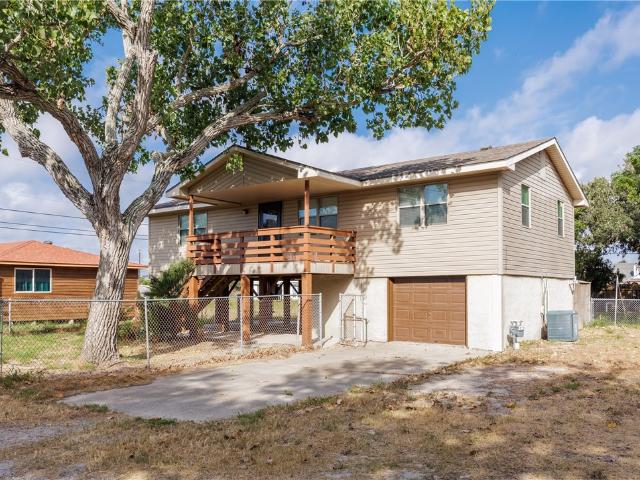 3830 Jamaica Drive