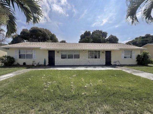 3830 Roan Ct E, West Palm Beach, FL 33403