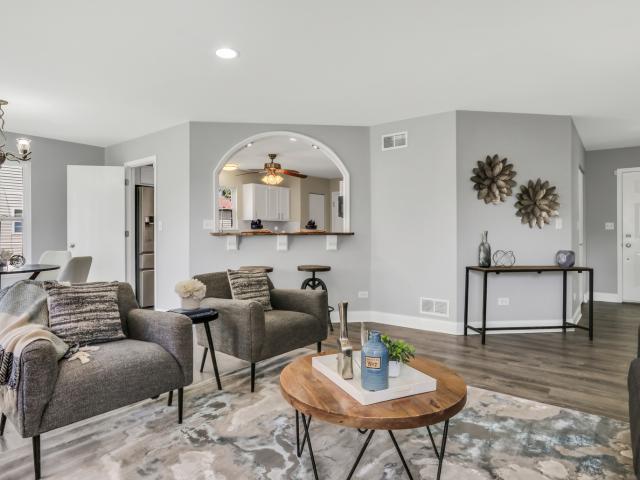 38312 Imperial Ln, Beach Park, IL 60087 | MLS #12701