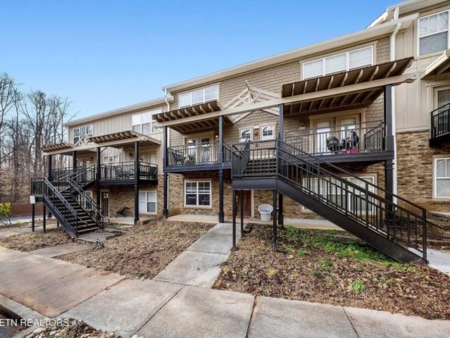 3831 Cherokee Woods Way Apt 203, Knoxville, TN 37920