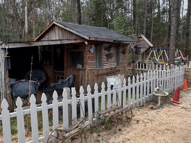 3831 Hwy 31 Highway