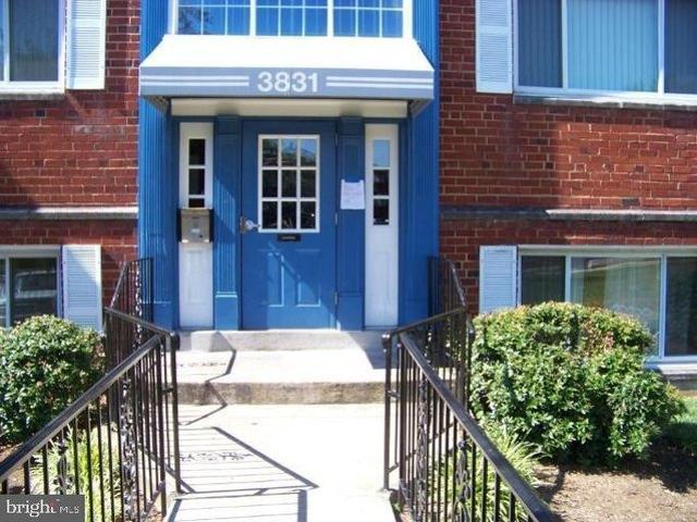 3831 Hamilton St Apt 102, Hyattsville, MD 20781