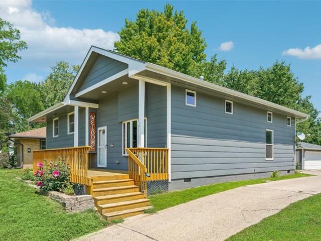 3831 Lay St, Des Moines, IA 50317