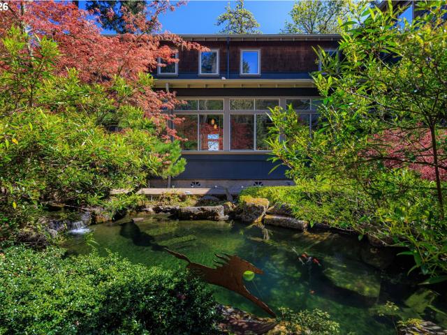 3831 woodson ct
