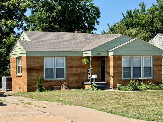 3832 NW 16th Street