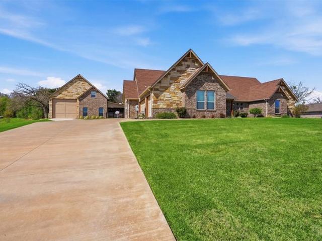 3832 Legend Trl, Granbury, TX 76049