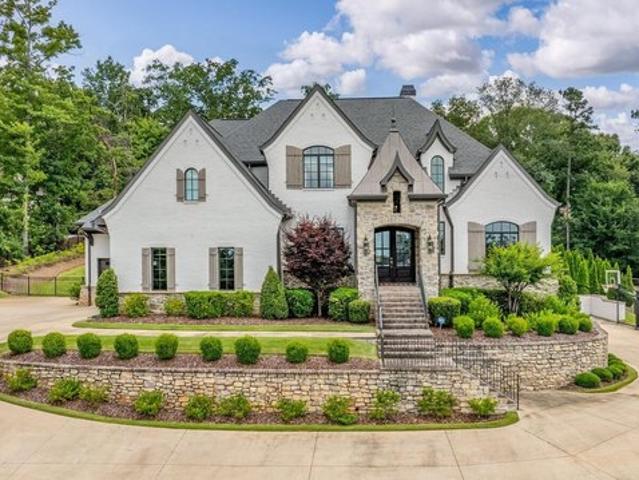 3832 Rock Creek Trl, Mountain Brook, AL 35223