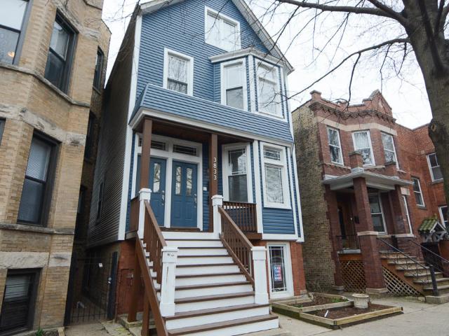 3833 North Paulina Street, 2 beds, 1 full bath