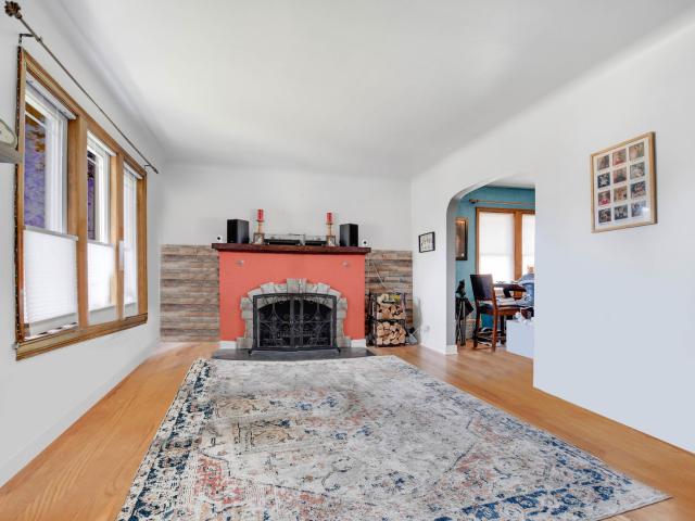 3833 Oak Park Avenue