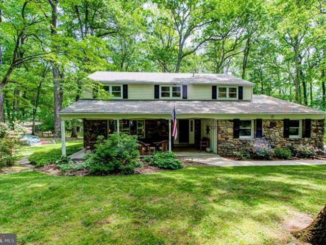 3833 Dogwood Ln, Doylestown, PA 18902