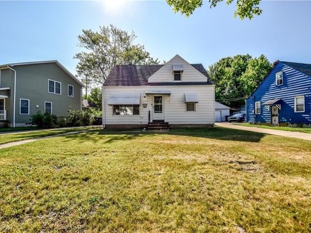 3833 E 186th St, Cleveland, OH 44122