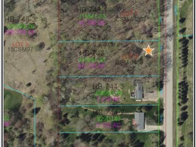 3833 Hillcrest Dr, Green Bay, WI 54313