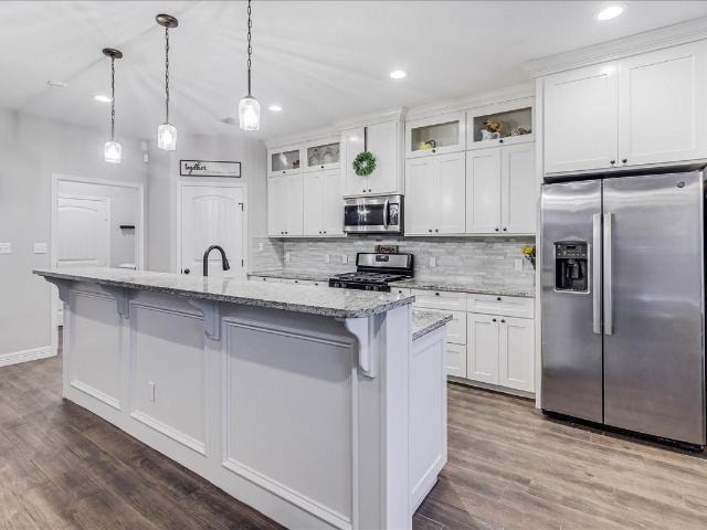 3833 Pennine Way