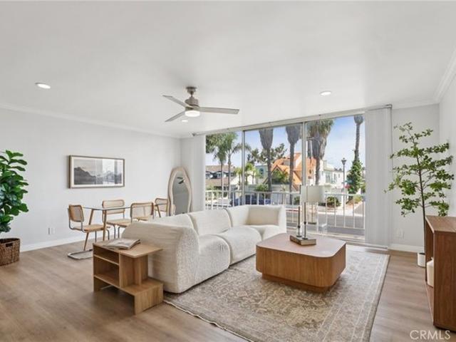 383 Bay Shore Ave Unit 207, Long Beach, CA 90803