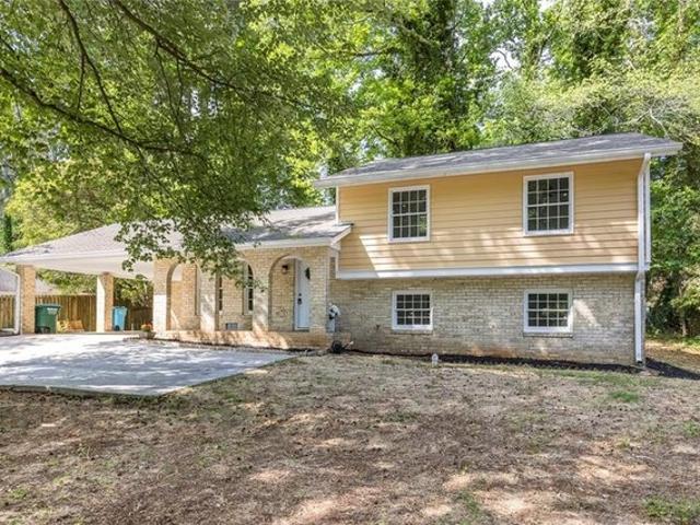 383 Ben Ave SW, Lilburn, GA 30047
