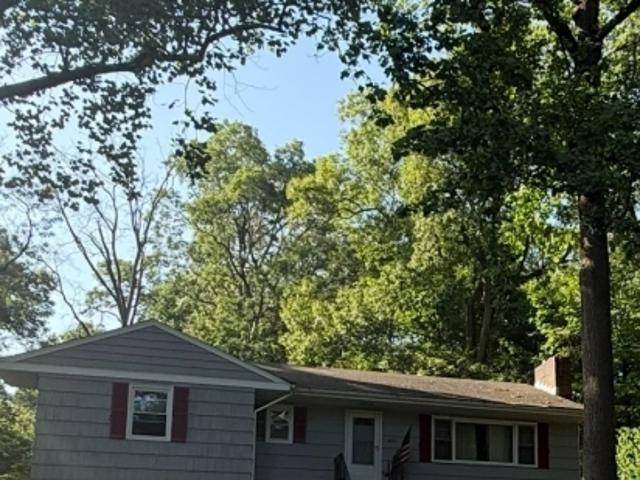 383 Emerson Ln