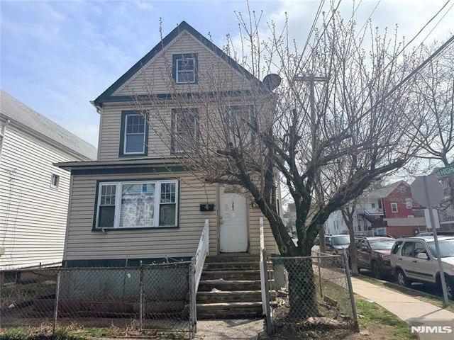 383 Highland Ave, Passaic, NJ 07055