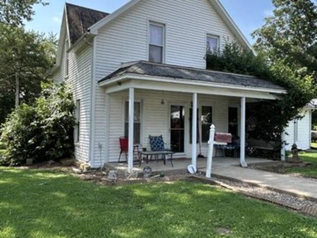 383 Main St, Barry, IL 62312