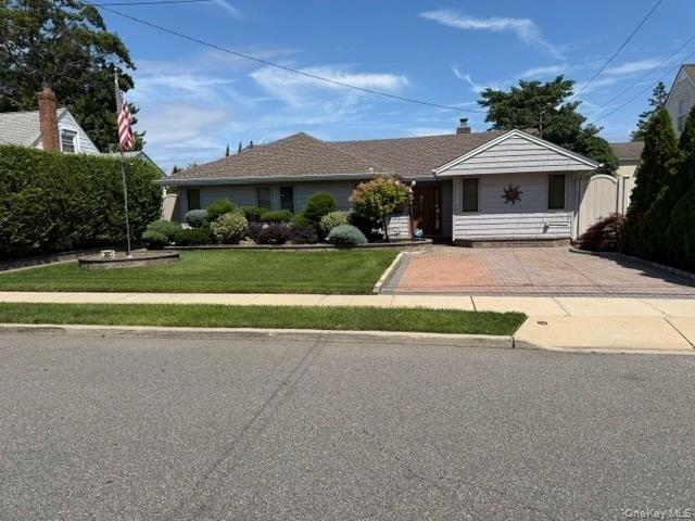 383 Marshall St, Oceanside, NY 11572