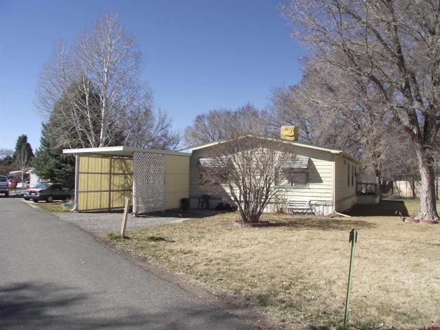 383 S Hillcrest Dr, Unit 13, Montrose, CO 81401 | MLS #833216