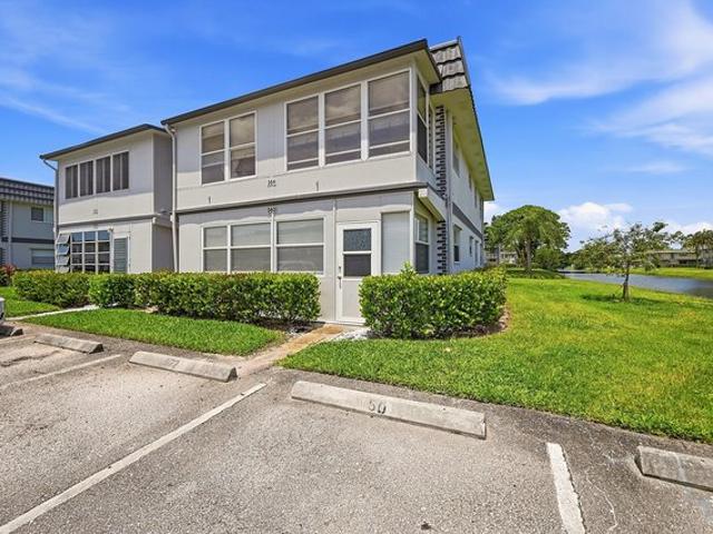 383 Saxony Trl, Delray Beach, FL 33446