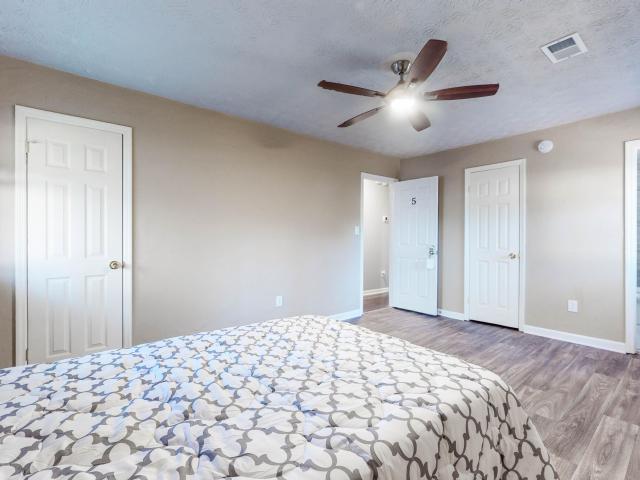 383 Wesley Park, 1 bed, 1 full bath