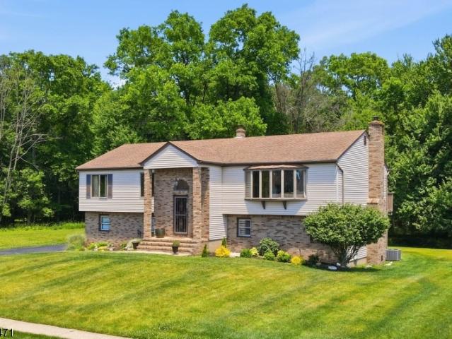 383 Talbot Dr