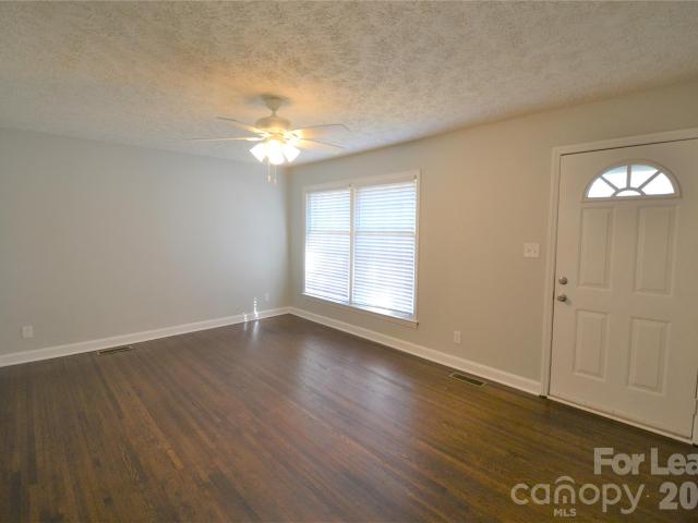 3844 Crestridge Drive