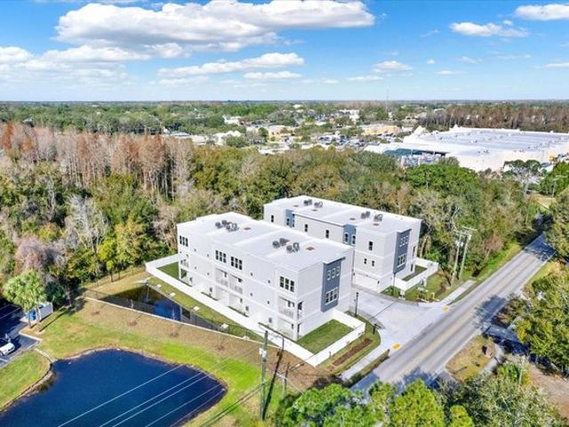 3844 Seena Manor Ct, Tampa, FL 33618