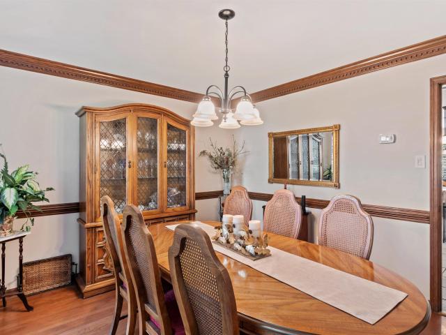 3845 oak forest dr