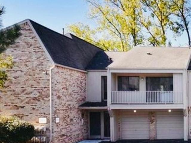 3845 Lone Pine Rd Apt 101, West Bloomfield Township, MI 48323