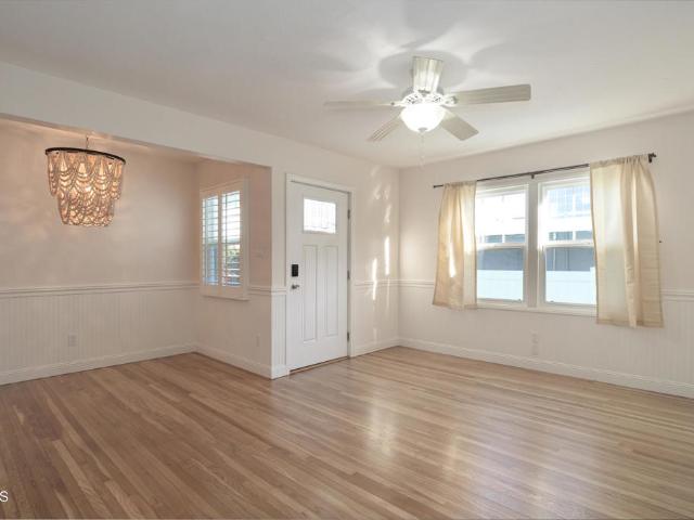 3845 Sunset Lane