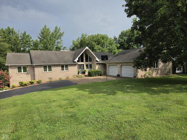3845 Valley View Dr, Mount Vernon, IN 47620