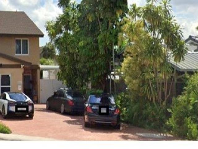 3845 W 10th Dr, Hialeah, FL 33012