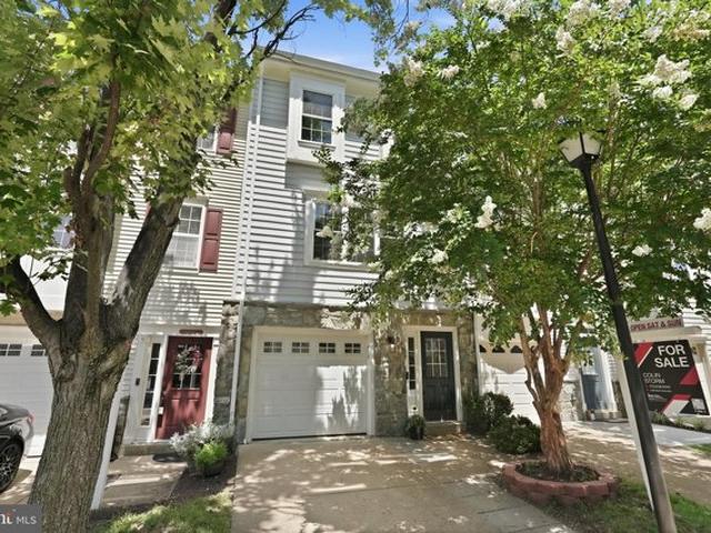 3845 Watkins Mill Dr, Alexandria, VA 22304
