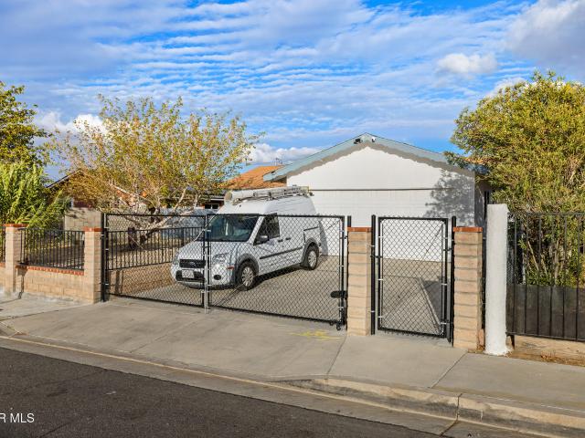 38466 Sumac Ave, Palmdale, CA 93550 | Compass