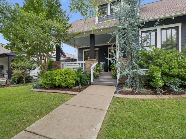 3846 Somers Ln