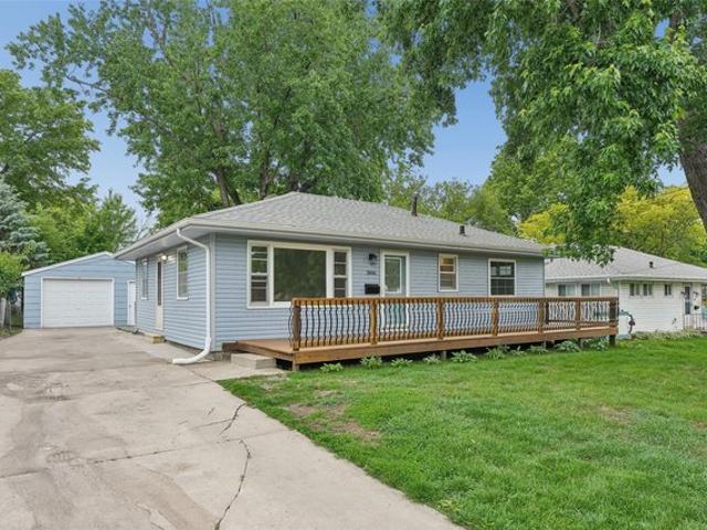 3846 56th St, Des Moines, IA 50310