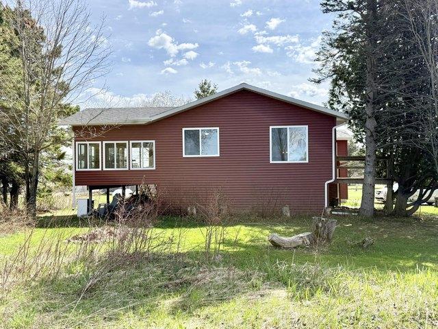 3847 E 13 Mile Rd, Dafter, MI 49724