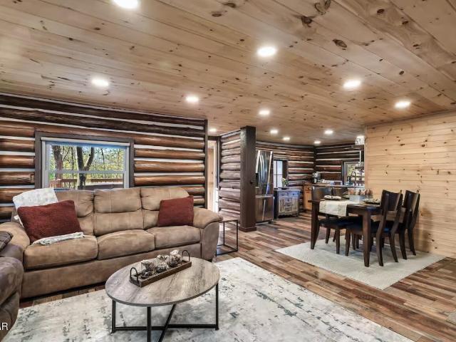 3847 Warden Branch Lane