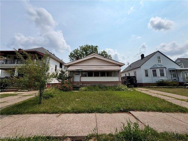 3847 3 W 136th St, Cleveland, OH 44111