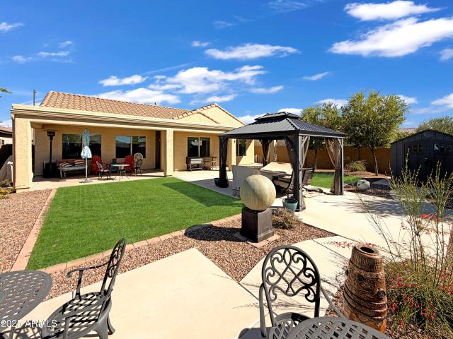 3848 n huntington drive