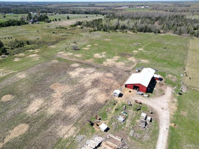 3848 Cr426 24th Rd, Cornell, MI 49818