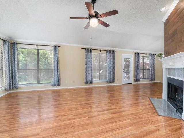 3848 Dalston Lane