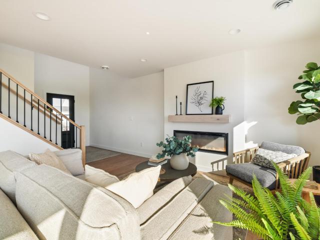 3848 Prairie Drive S