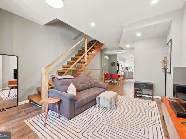 3849 Mount Vernon Street
