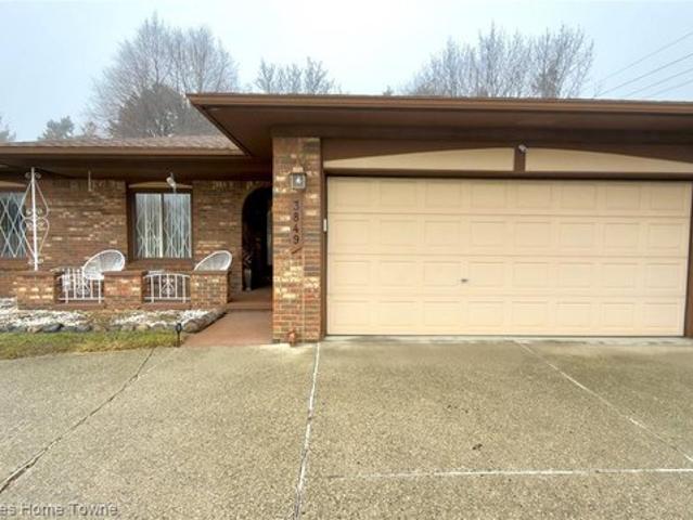 3849 Barg Dr, Sterling Heights, MI 48310