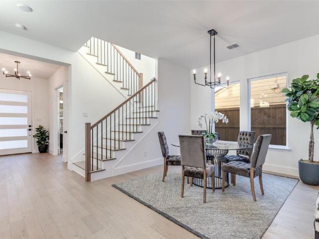 3849 Hawick Lane